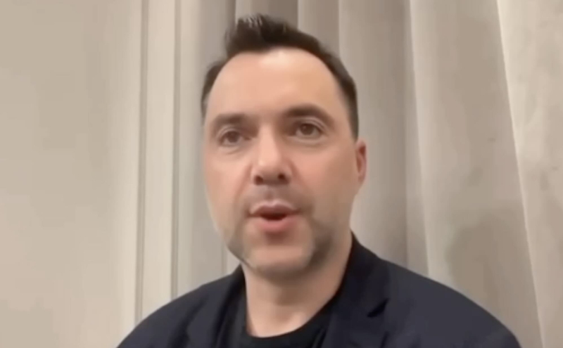 Arestovičius planuoja nutraukti kraujo liejimą Ukrainoje ir pažadėjo ...