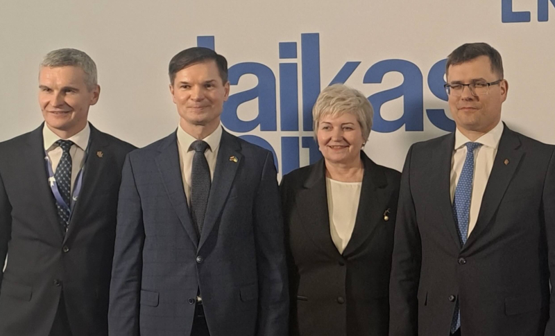 Landsbergių lyderis informavo apie milijardų skolinimosi atgrasymui ...